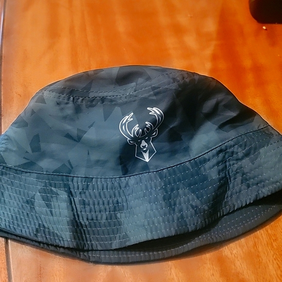 Accessories | Milwaukee Bucks Bucket Hat | Poshmark